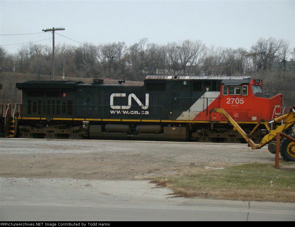 CN 2705